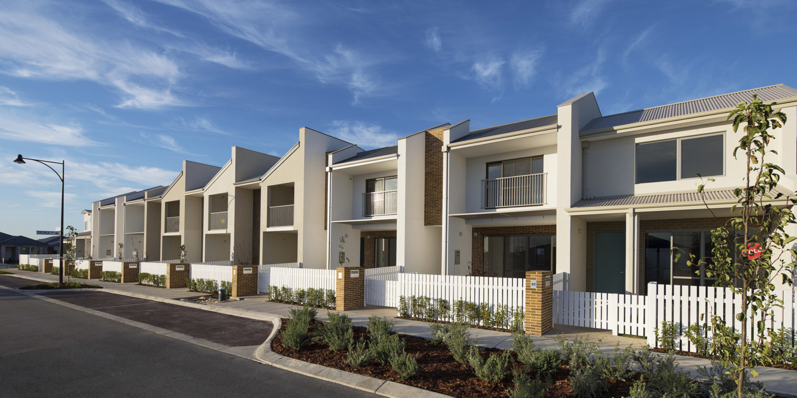Calleya Estate Townhouses, Treeby | Dale Alcock Projects Perth