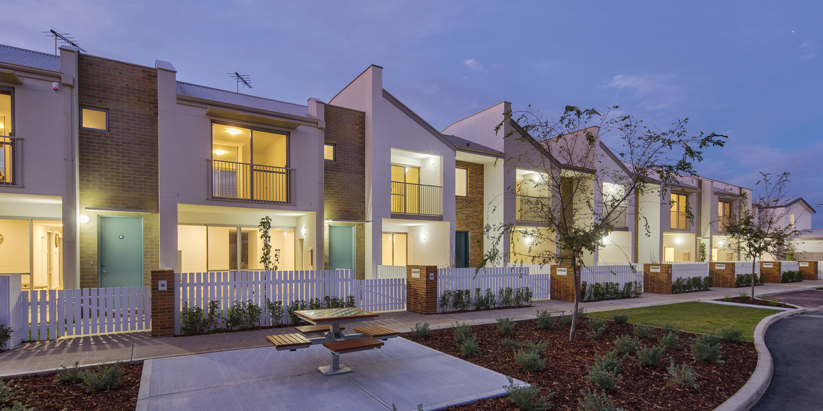 Calleya Estate Townhouses, Treeby | Dale Alcock Projects Perth